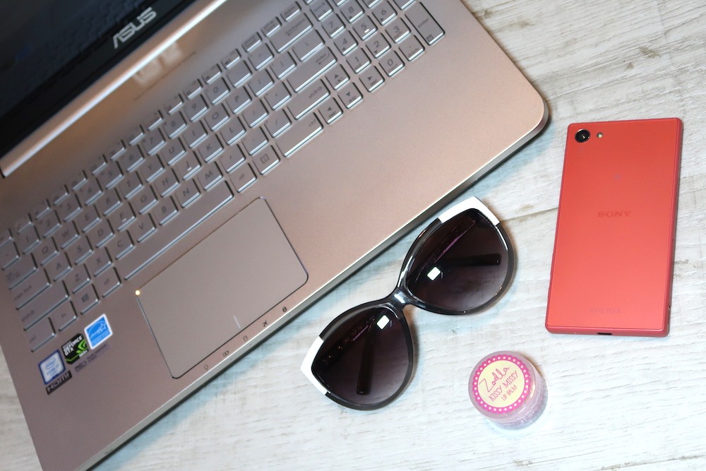 The Asus N552V Review - yup, another laptop! - Tech Girl