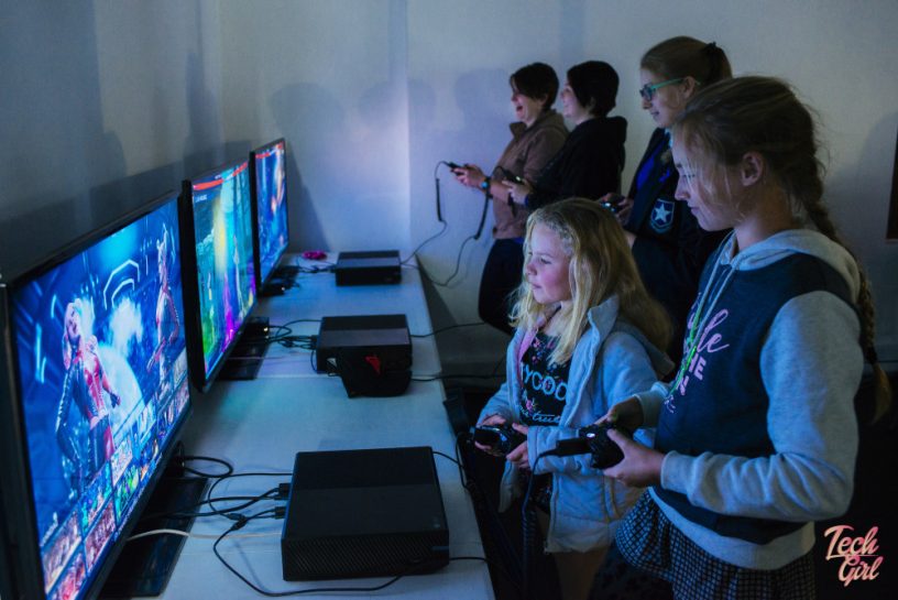 South Africa's first all female competitive gaming league - Tech Girl